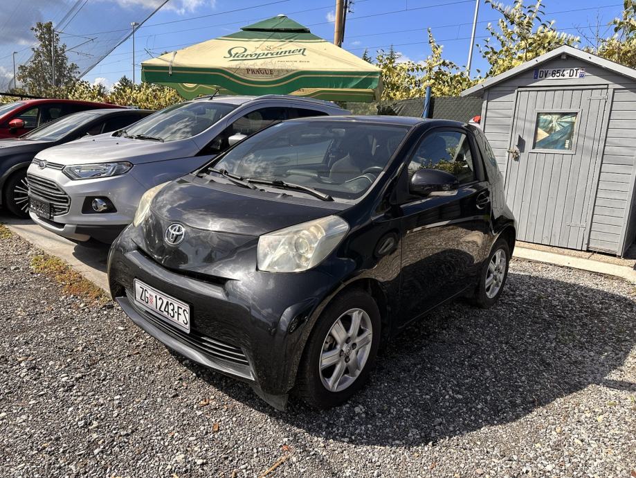 Toyota iQ 1,0 VVT-i, 2010 god.