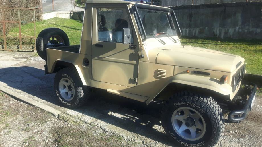 Toyota Land Cruiser Delta mini cruser, 1982 god.