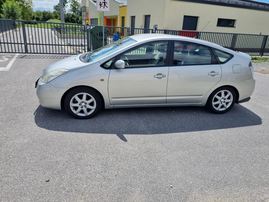 TOYOTA PRIUS 1,5 VVT-i, 2006 god.