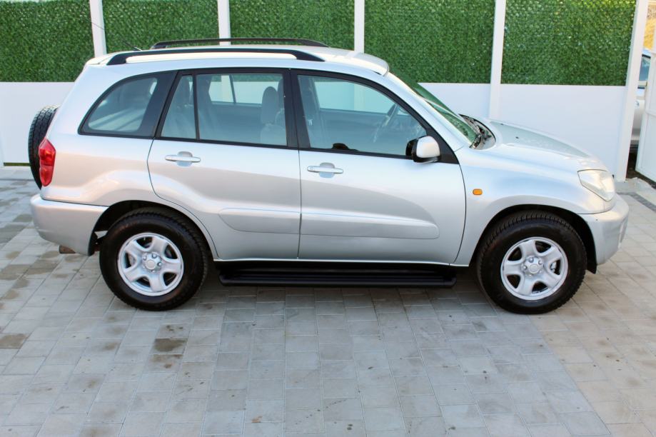 Toyota RAV4 1,8 VVT-i | Kupljen nov u Hr | SAMO 149 T.KM., 2004 god.