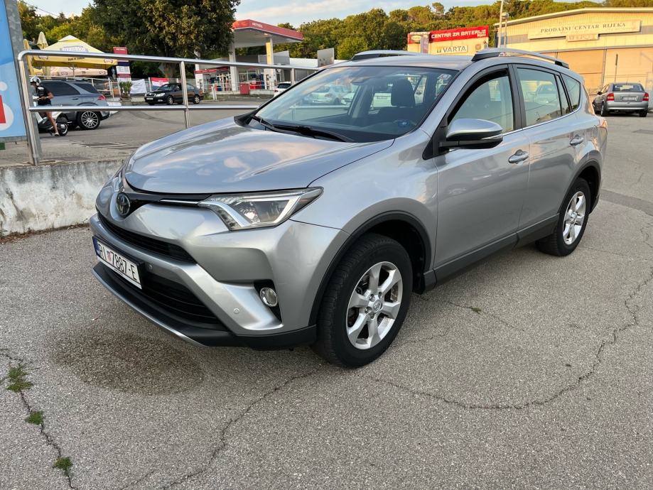 Toyota RAV4 2,0 diesel, 2017 god.