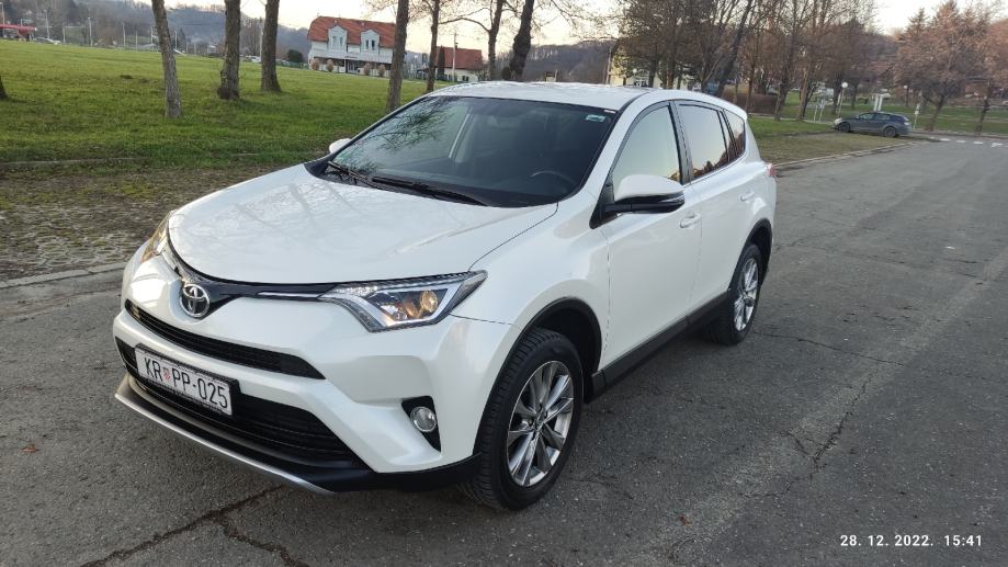Toyota RAV4 2,0 d4d, EDITION,KAO NOV,GARANCIJA 12 MJ., 2017 god.