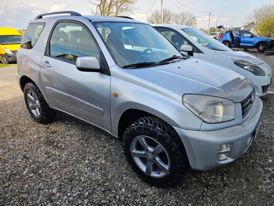 Toyota RAV4 2,0 VVT-i AWD, 2001 god.