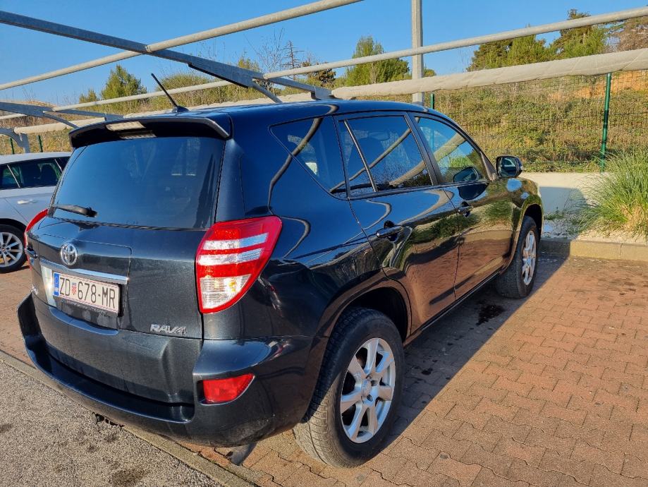 Toyota RAV4 2,2 D-4D 4x4, 2012 god.
