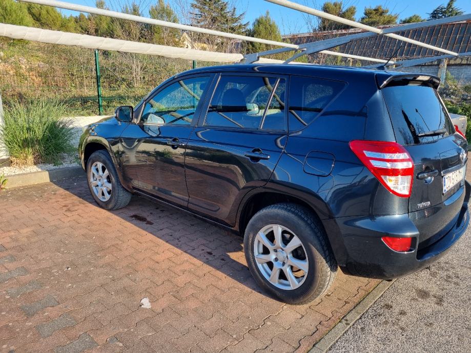 Toyota RAV4 2,2 D-4D 4x4, 2012 god.
