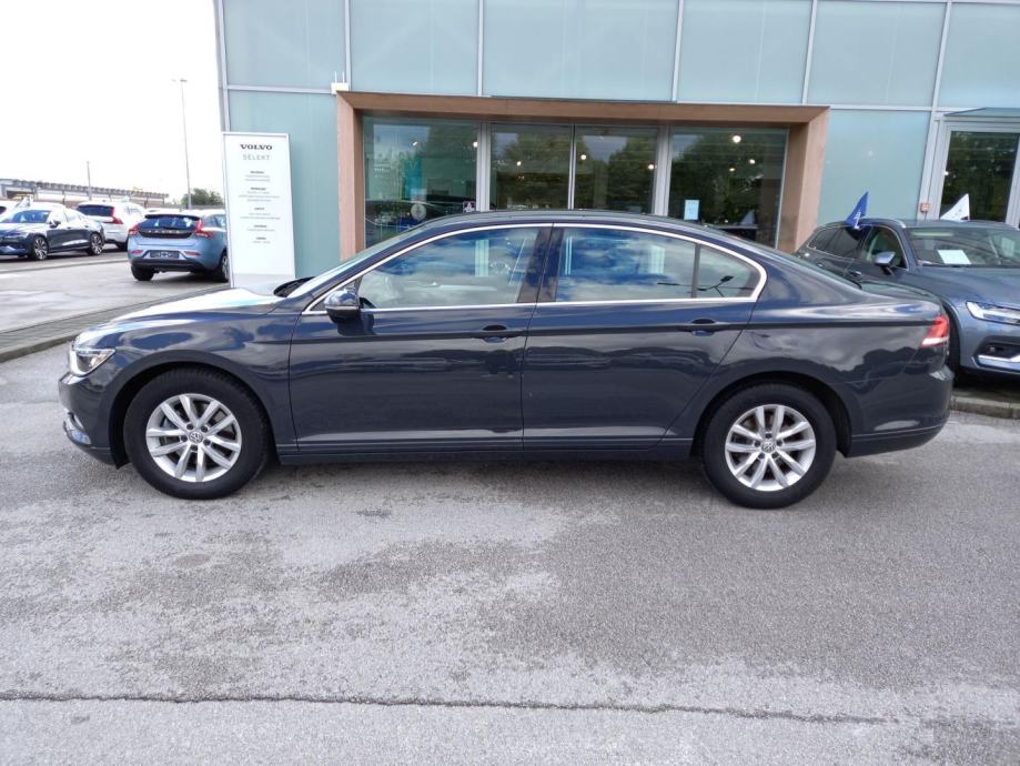Volkswagen Passat 2.0 TDI,TEMPOMAT,HR VOZILO U PDV-U, DO 2 GODINE JAMS ...