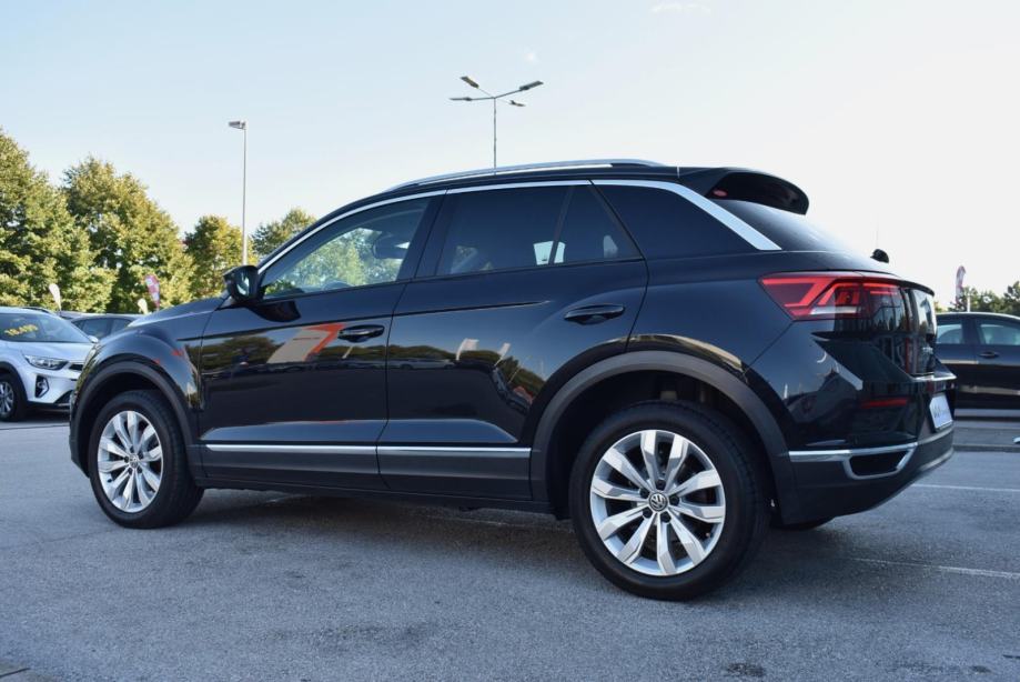 Volkswagen T-Roc 1.5 TSI SPORT,SENZORI,TEMPOMAT,BT, 2019 god.