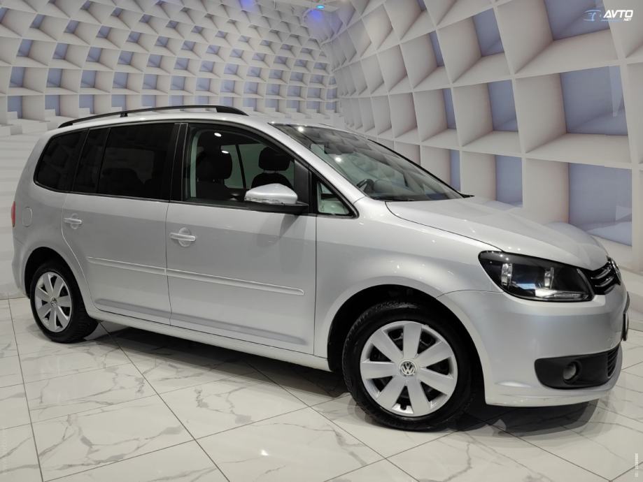 Volkswagen Touran 1.6 TDI BlueMotion-7 sedežev-TEMP-EL.PAK-DSG., 2012 god.