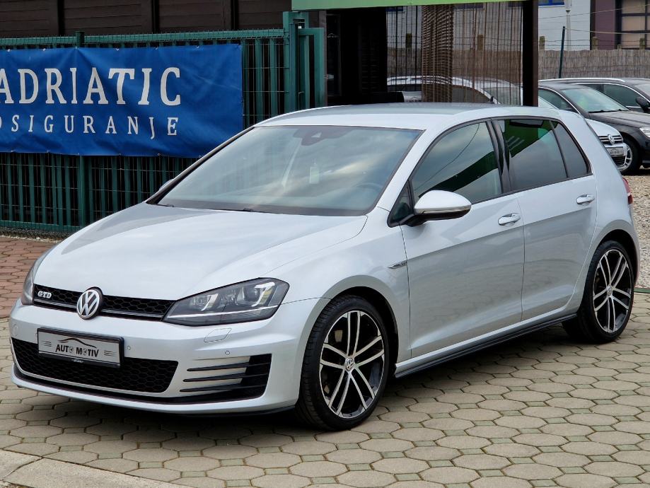 VOLKSWAGEN GOLF VII GTD DSG - *ORIGINALNO STANJE - SERVISNA KNJIGA ...