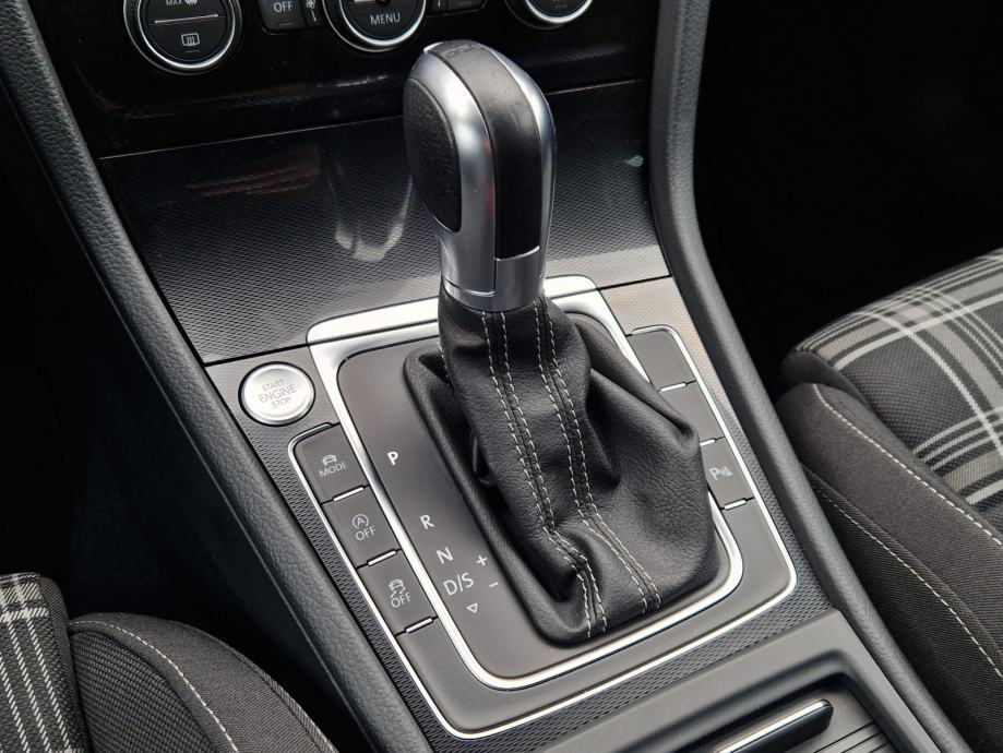 VOLKSWAGEN GOLF VII GTD DSG - *ORIGINALNO STANJE - SERVISNA KNJIGA ...