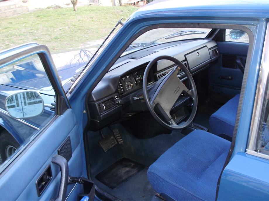 Volvo 244 DL/79 stara linija, može zamjena, 1979 god.