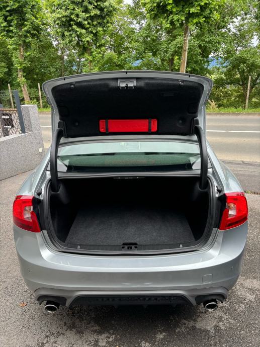 Volvo S60 D3 R - Design, 2018 god.