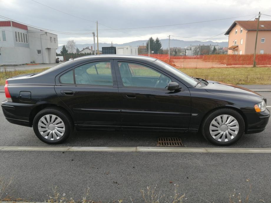 Volvo S60 D5, 2005 god.