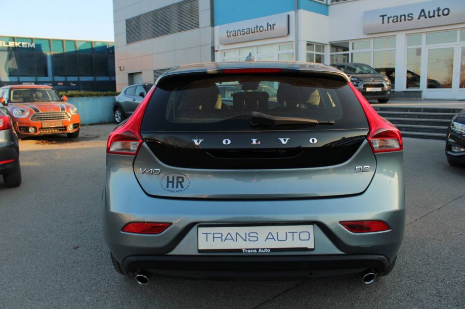 Volvo V40 2.0D AUTOMATIK *LED, NAVIGACIJA, KAMERA*, 2019 god.
