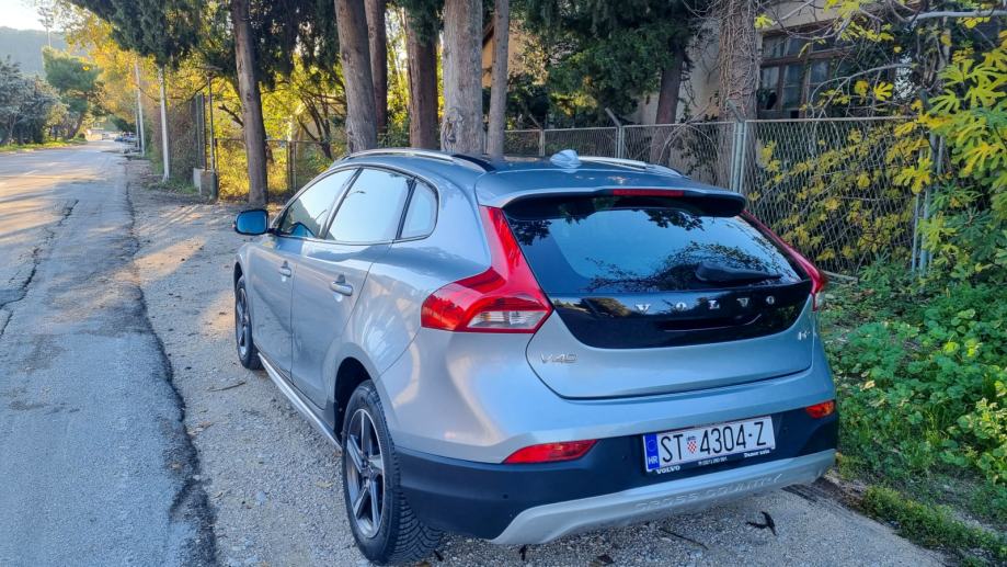 Volvo V40 Cross Country SUMMUM LIMITED, 2013 god.