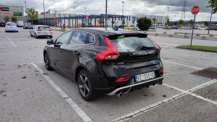 Volvo V40 D2 R-design, 2015 god.