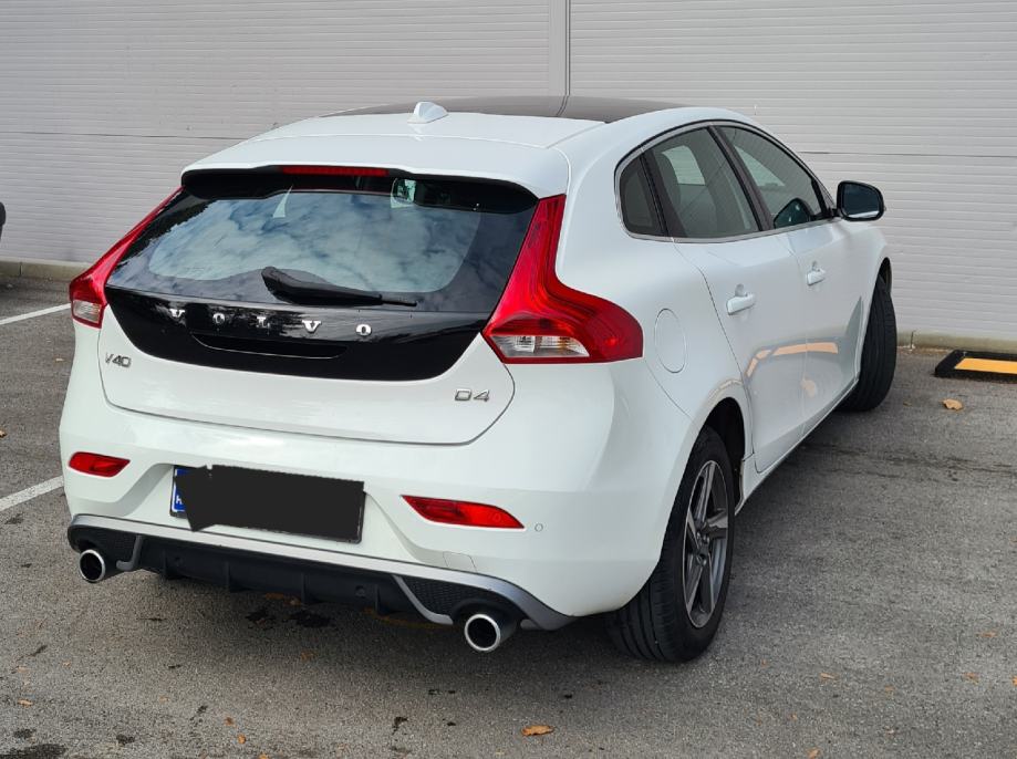 Volvo V40 D4 R - Design, 2014 god.