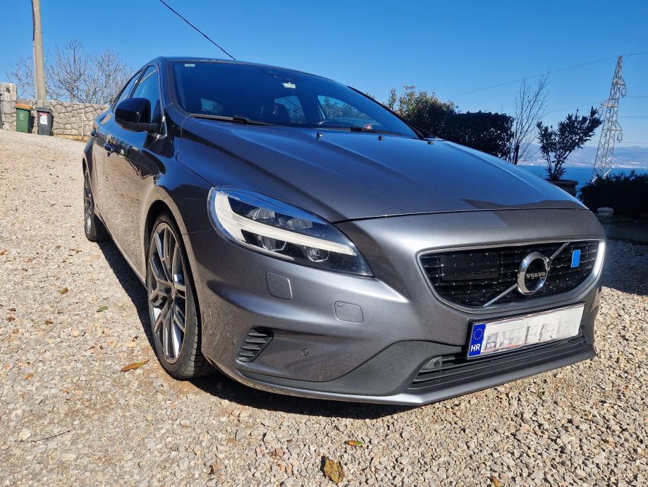 Volvo V40 D4 R-design Polestar, 2018 god.