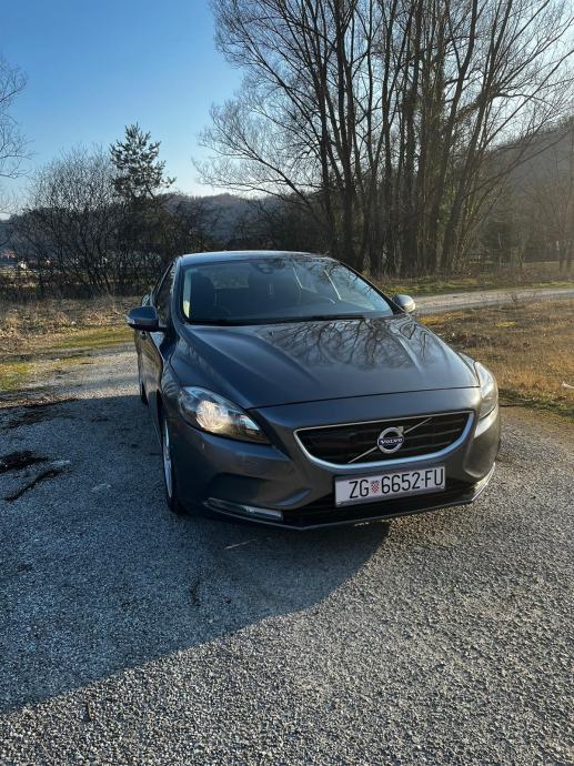 Volvo V40 D4, 2013 god.