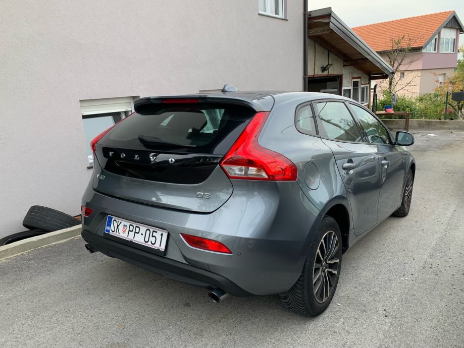 Volvo V40 V40 D3, 2017 god.