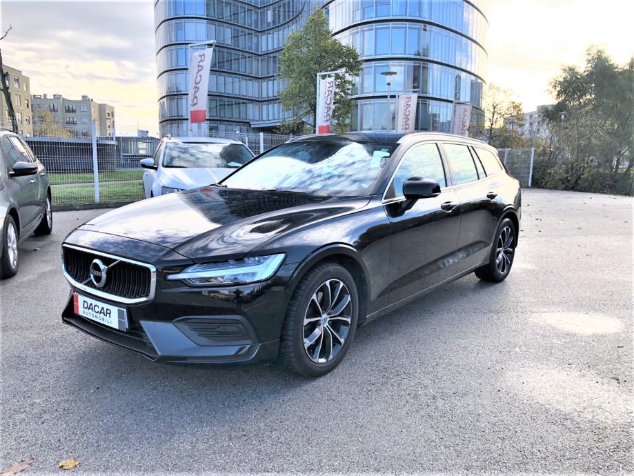 Volvo V60 2,0 d Momentum Automatik, 90.000 km, 2019 god.
