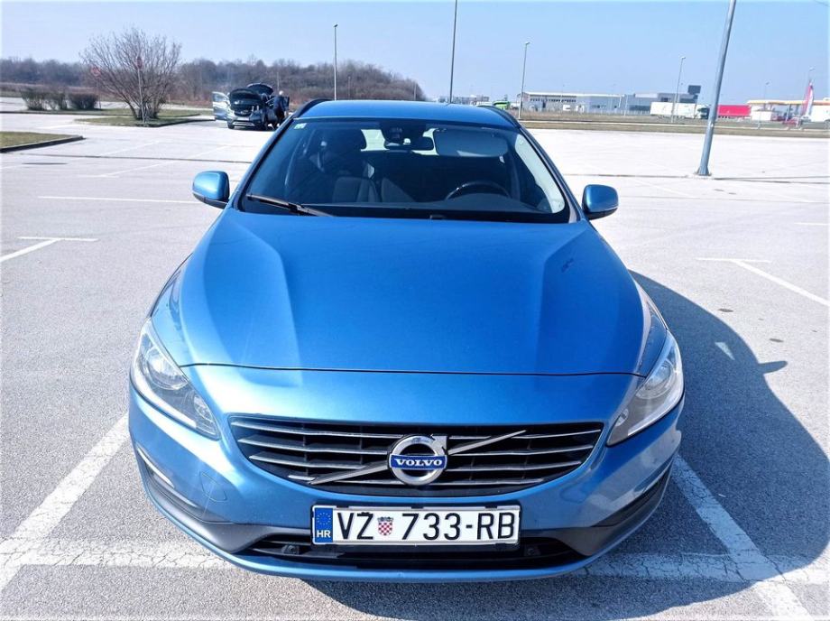 Volvo V60 2014. g., reg. godinu dana do 10/24., TOP STANJE, servisiran ...