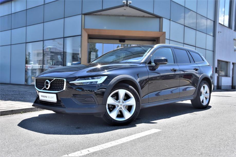 Volvo V60 Cross Country V60 CC D4 AWD GEARTRONIC, 2020 god.