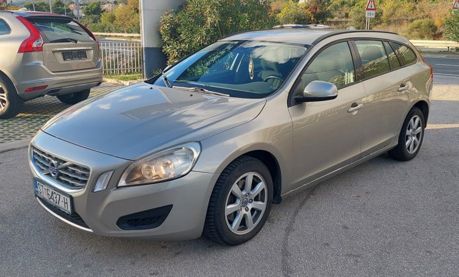 Volvo V60 D2 Kinetic, 2012 god.