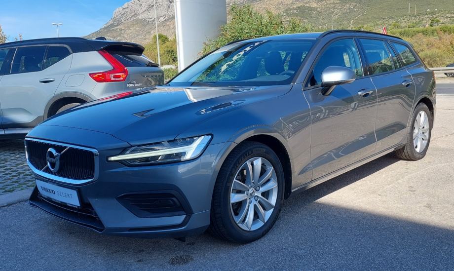 Volvo V60 D3 A Momentum, 2019 god.