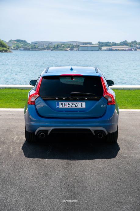 Volvo V60 D3 R Design, 2018 god.