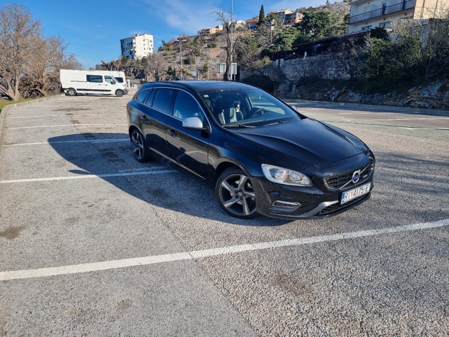 Volvo V60 D3 R design, 2015 god.