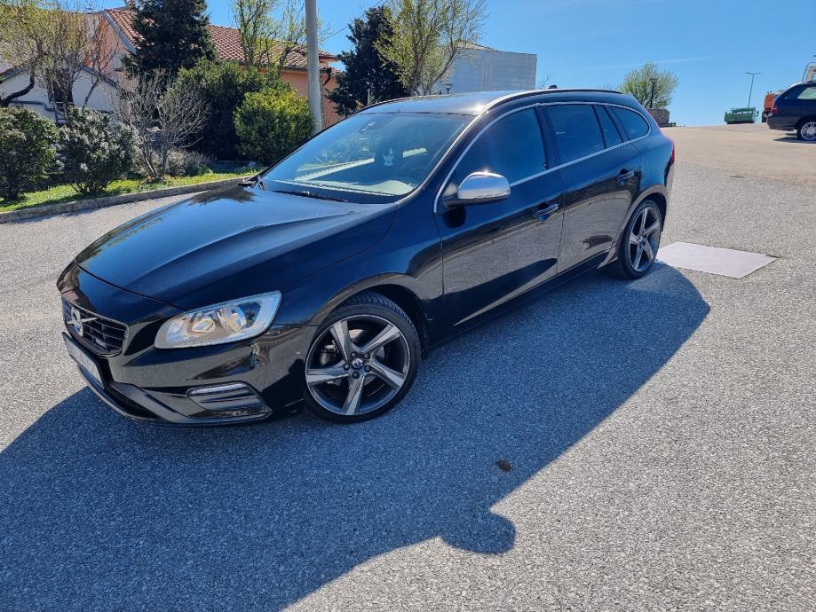 Volvo V60 D3 R design, 2015 god.