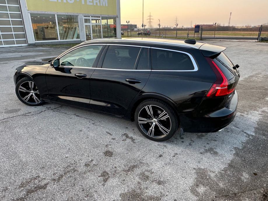 Volvo V60 D4 INSCRIPTION, 2018 god.