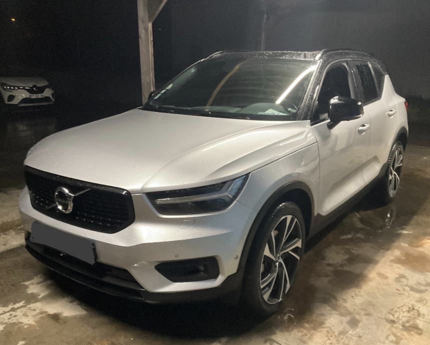 Volvo XC40 2.0, D4 R-Desing, 4*4, EKSTRA, U DOLASKU, 2018 god.
