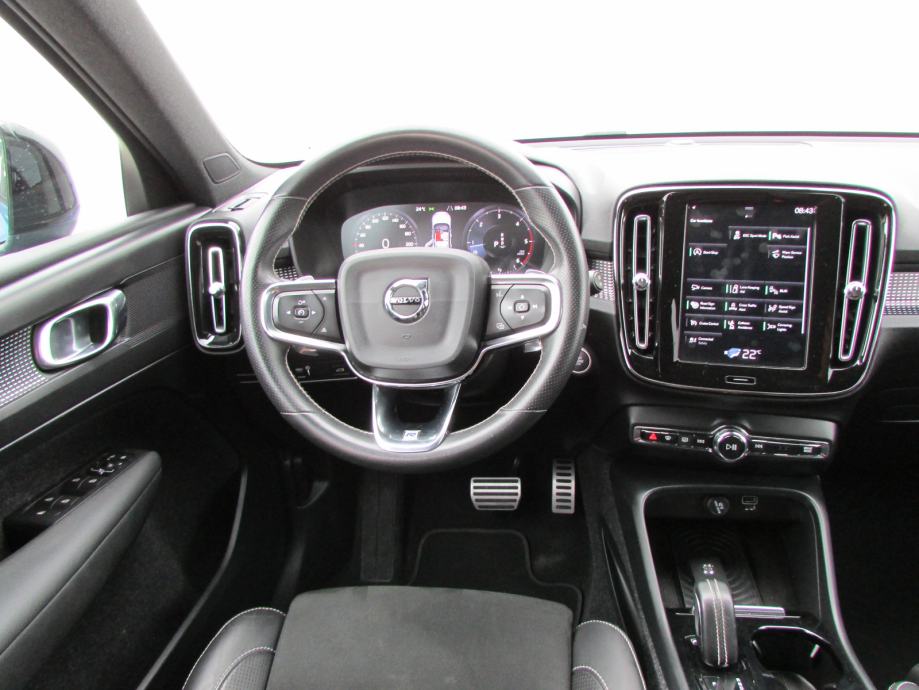 Volvo XC40 D3 AWD R-Design, 2018 god.
