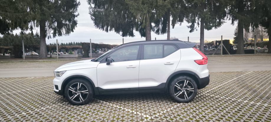 Volvo XC40 D3, R-Design, EKSTRA STANJE, 2020 god.