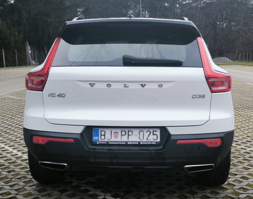 Volvo XC40 D3, R-Design, EKSTRA STANJE, 2020 god.