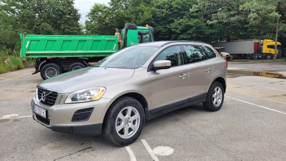 Volvo XC60 D3, 2011 god.