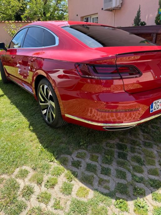 VW Arteon 2,0 TDI DSG R-Line** Virtual, ACC, Panorama, DCC ovjes, 2018 god.