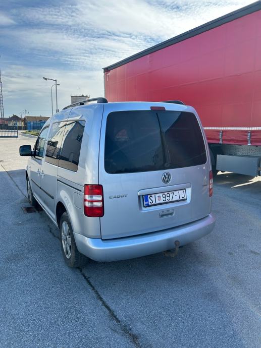 VW Caddy 1,6 TDI Putnicki, 2011 god.