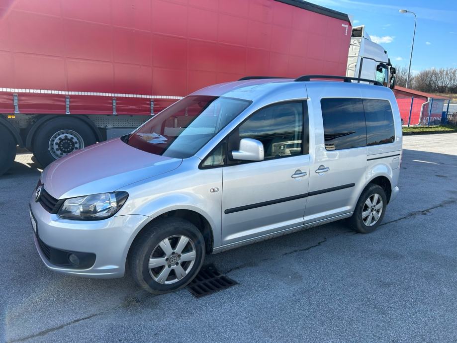 VW Caddy 1,6 TDI Putnicki, 2011 god.