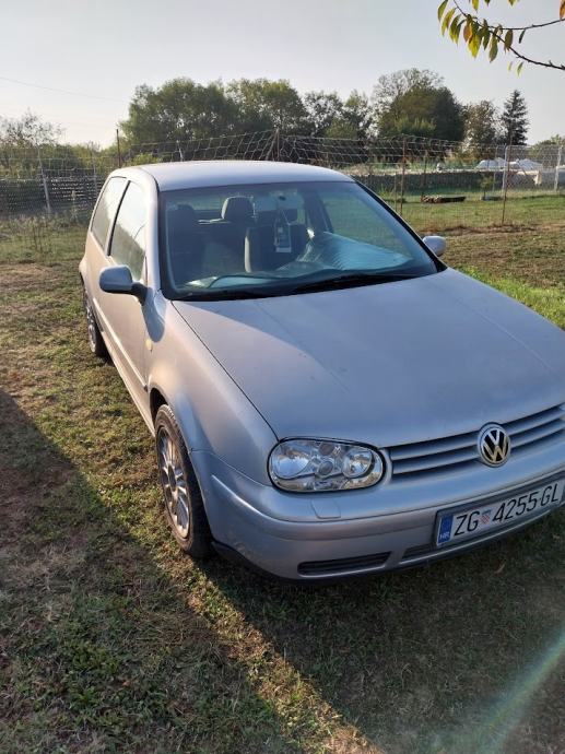 VW Golf 4 1,4, 2000 god.