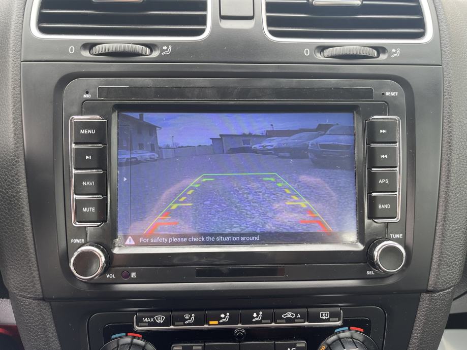 VW Golf 6 1,6 TDI - prvi vl, NAVI, kamera, bluetooth, pdc, 124tkm, alu ...