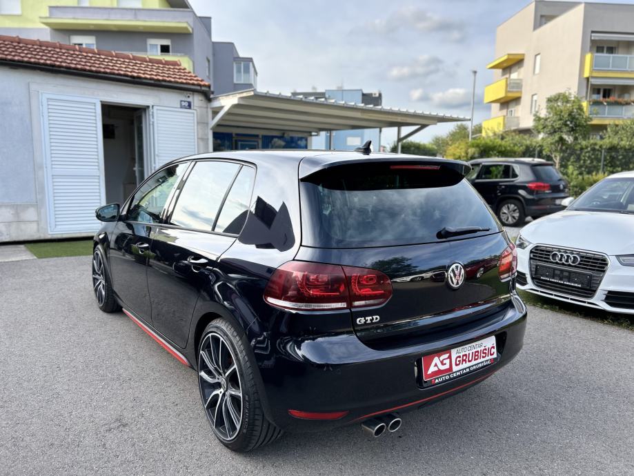 VW Golf 6 2,0 TDI *Top oprema!* *Servisna knjiga*, 2012 god.