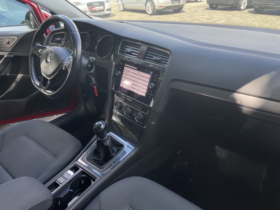 VW Golf 7 1,6 TDI Facelift *Panorama* *1.vl* *Bi-Xenon* *Servisna VW ...