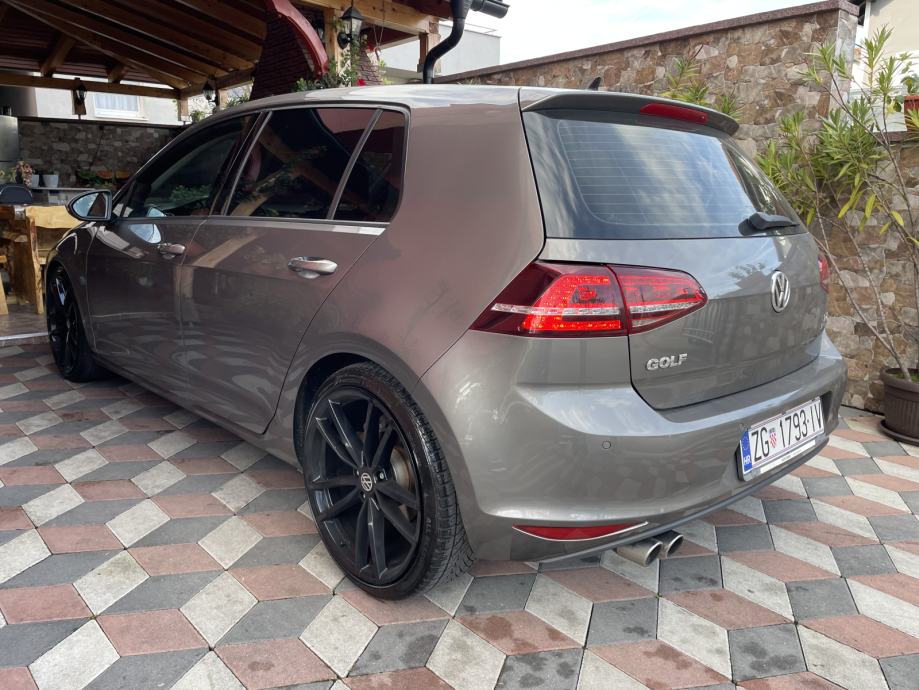 VW GOLF 7 1,6 TDI HIGH LINE BI XENON LED DOSLOVNO KAO NOVO 11,400 ...