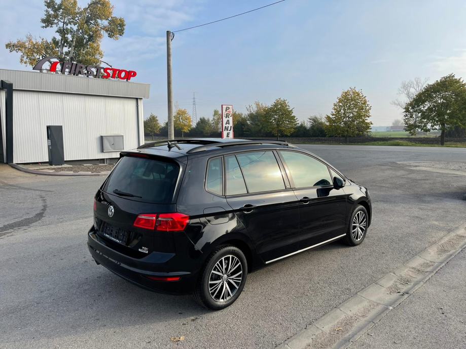 VW Golf 7 1,6 TDI SPORTSVAN ALLSTAR HIGHLINE 1,6 TDI, 2016 god.