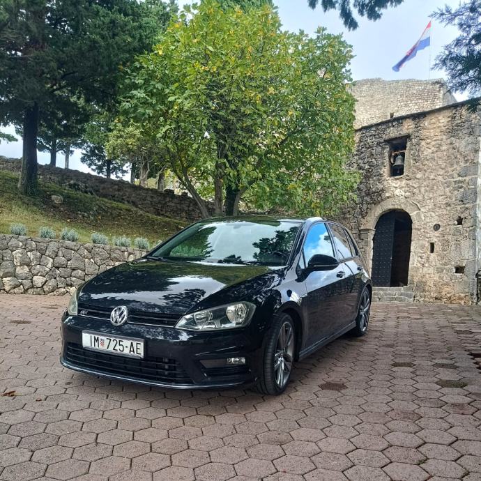 VW Golf 7/ 2,0 TDI/ CUP R-line/ reg. 5/24, Navigacija, ParkPilot, R18 ...