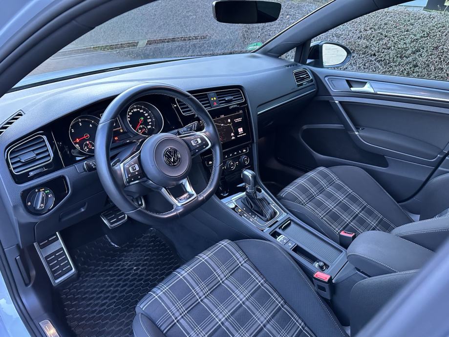 VW Golf 7 2,0 TDI GTD DSG,NAVI DISCOVER PRO,KEYLESS,DRIVING MODE, 2017 god.