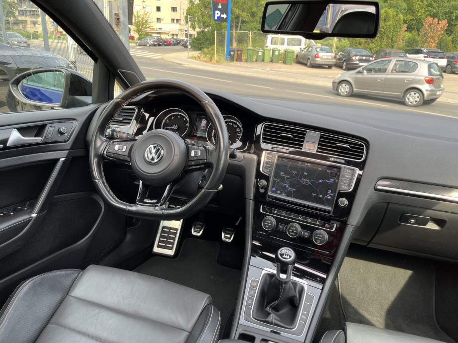 VW Golf 7 Golf R - 4 MOTION - 300 KS, 2016 god.